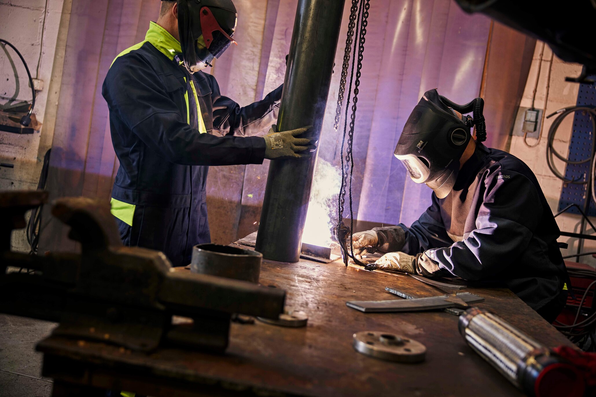 Flammschutz - flammhemmende und inhärente Arbeitskleidung | Fristads